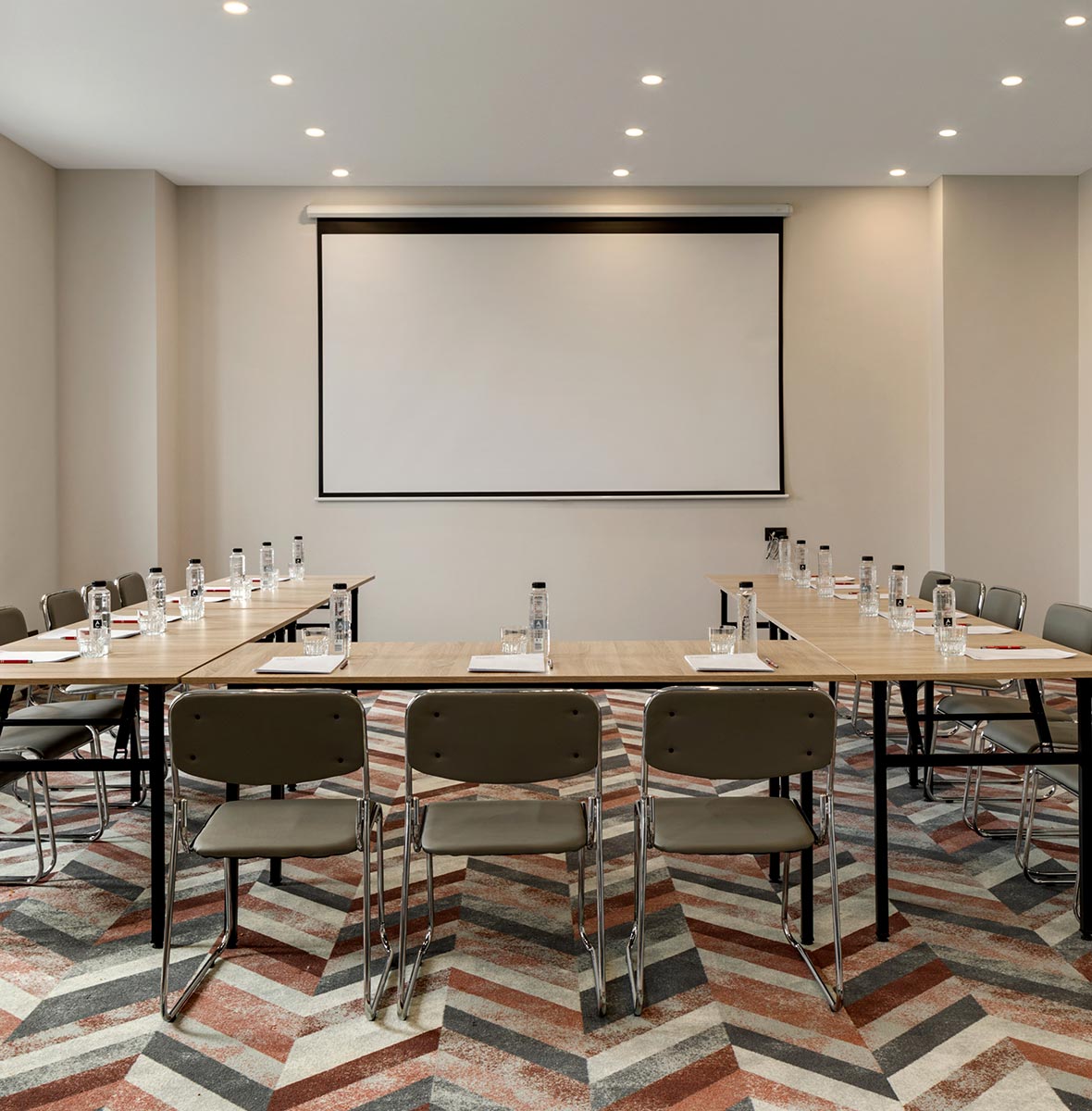 Conference Rooms - Hotel Ramada by Wyndham Bucharest Otopeni Airport